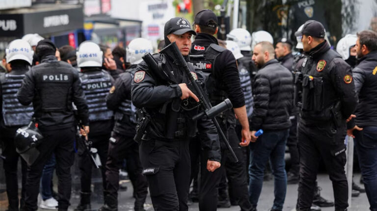 Turkey Foils IS-Linked Christmas, New Year Attacks, Arrests Over 100 ...
